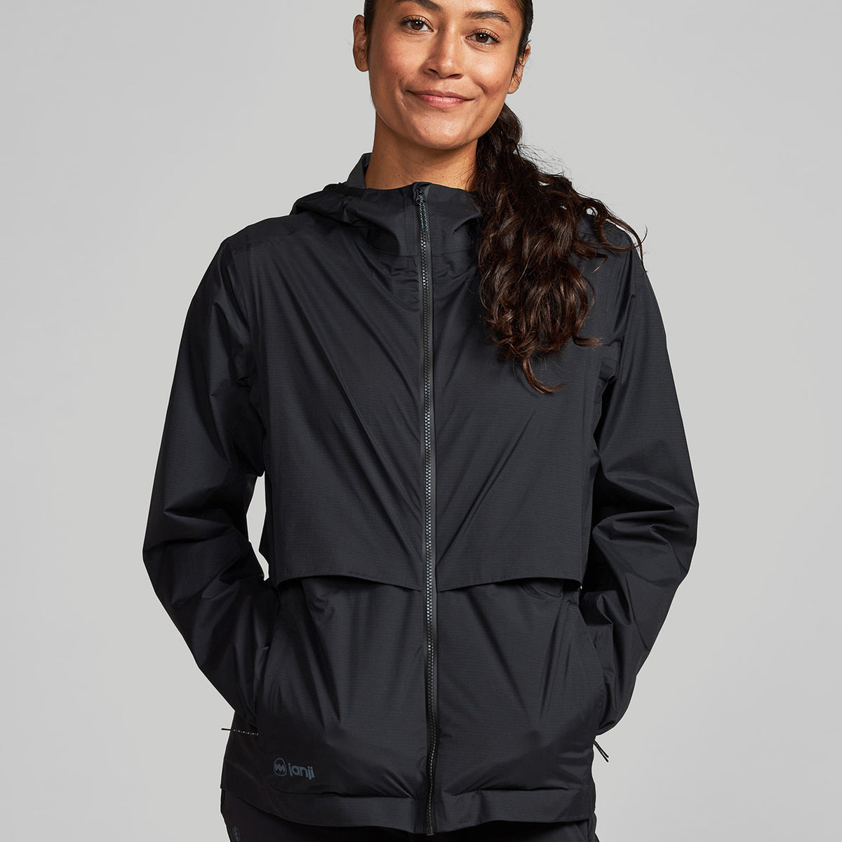 W's Rainrunner Pack Jacket – Janji